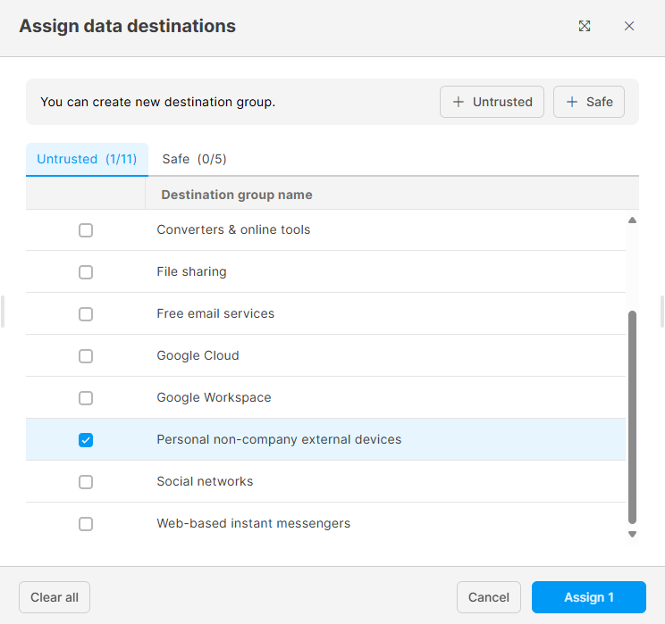 How to assign external devices to Safe or Untrusted destination groups